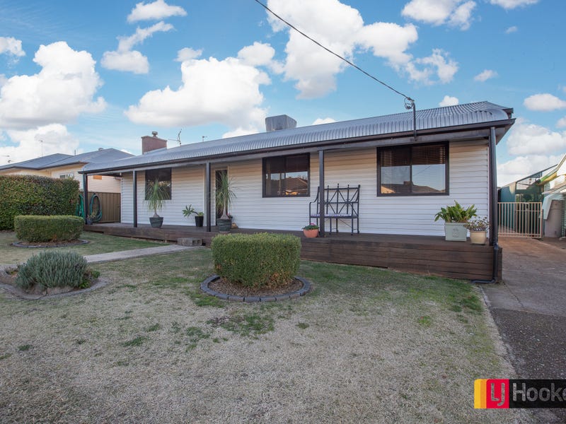 18 Bell Street, South Tamworth, NSW 2340 - realestate.com.au