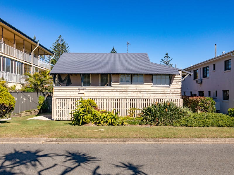 202 Pacific Parade, Bilinga, Qld 4225 - Property Details