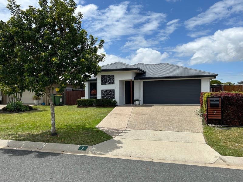 7 Sadlier Street, Walkerston, Qld 4751 - Property Details