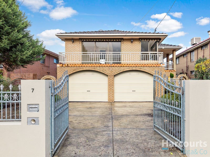 7 Manoel Avenue, Reservoir, VIC 3073 - realestate.com.au