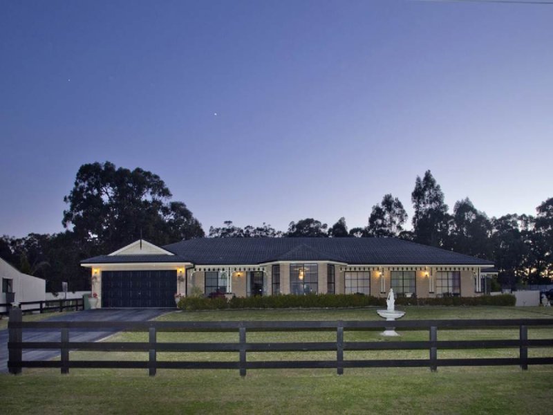 22 Bell st, Greta, NSW 2334 - Property Details