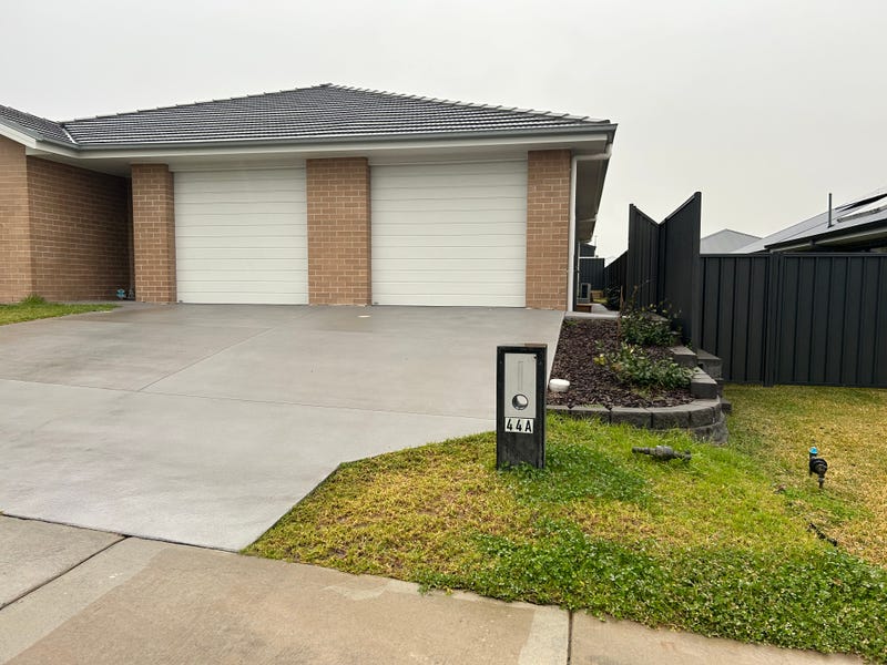 44A Mapplewell Circuit, Farley, NSW 2320 - realestate.com.au