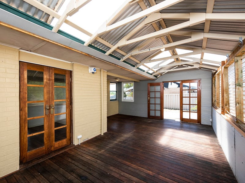 27 Clianthus Way, Koongamia, WA 6056 - Property Details