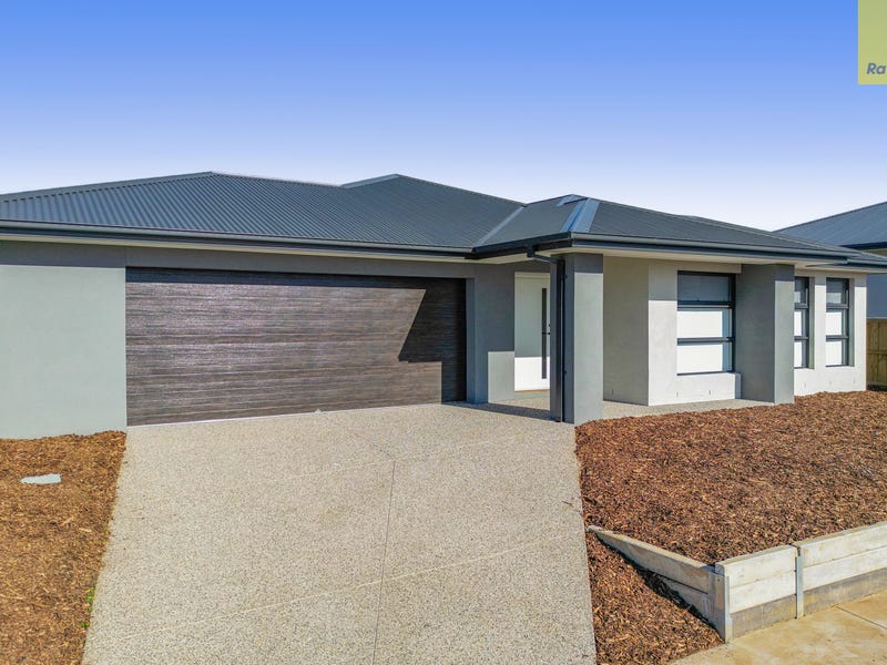 215 Stonehill Drive, Maddingley, Vic 3340 - Property Details