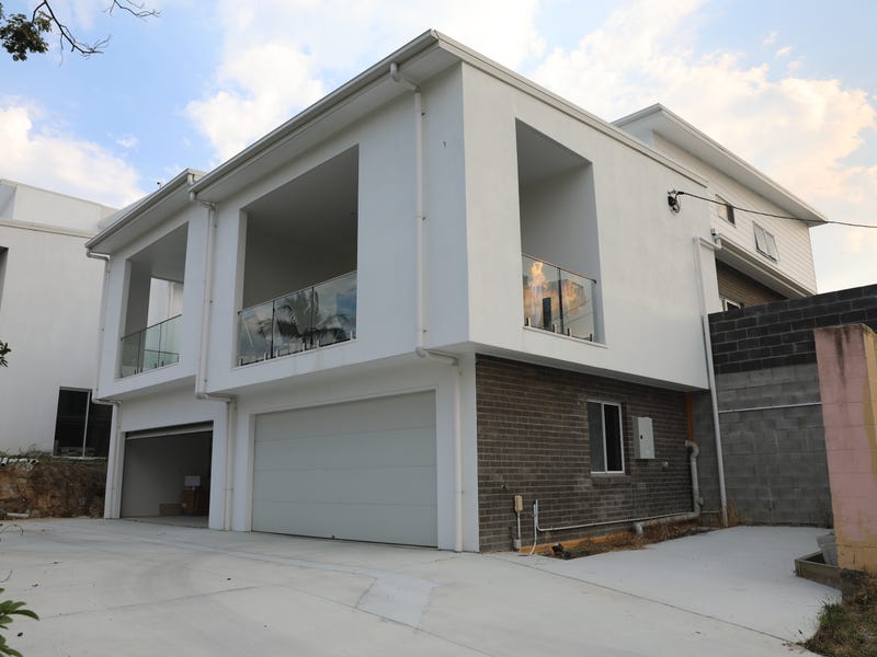 8 Lydia Grove, Southport, QLD 4215 - realestate.com.au
