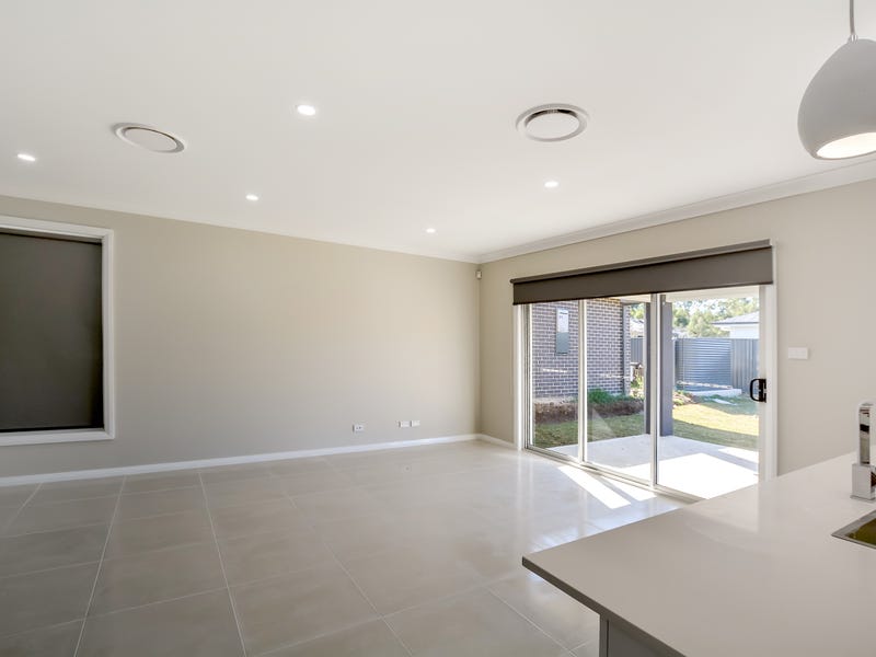 5 Kalani Way, Jordan Springs, NSW 2747 - realestate.com.au