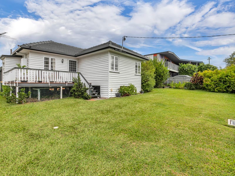 140 Englefield Road, Oxley, Qld 4075 - Property Details