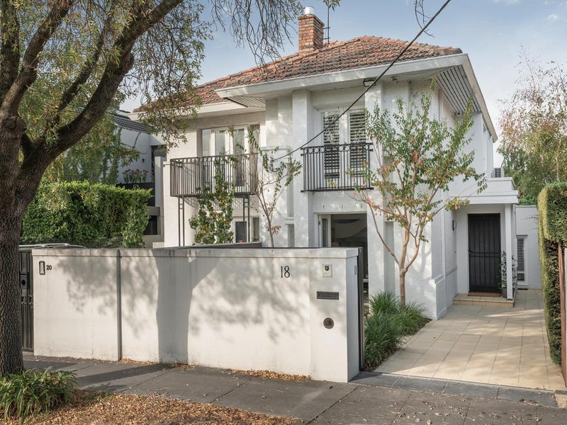 18 Balmerino Avenue, Toorak, Vic 3142 - Property Details