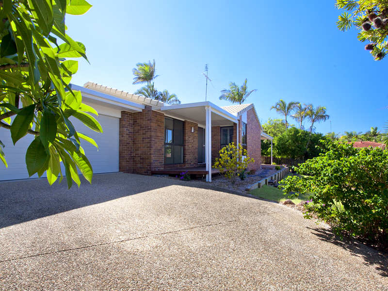 4 Samara Place, Noosa Heads, QLD 4567 - realestate.com.au