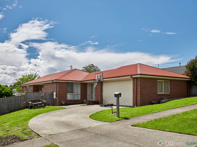 58 Cook Street, Drouin, Vic 3818 - Property Details