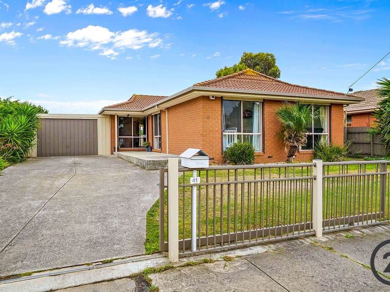41 Bernborough Avenue, Cranbourne West, VIC 3977 - realestate.com.au