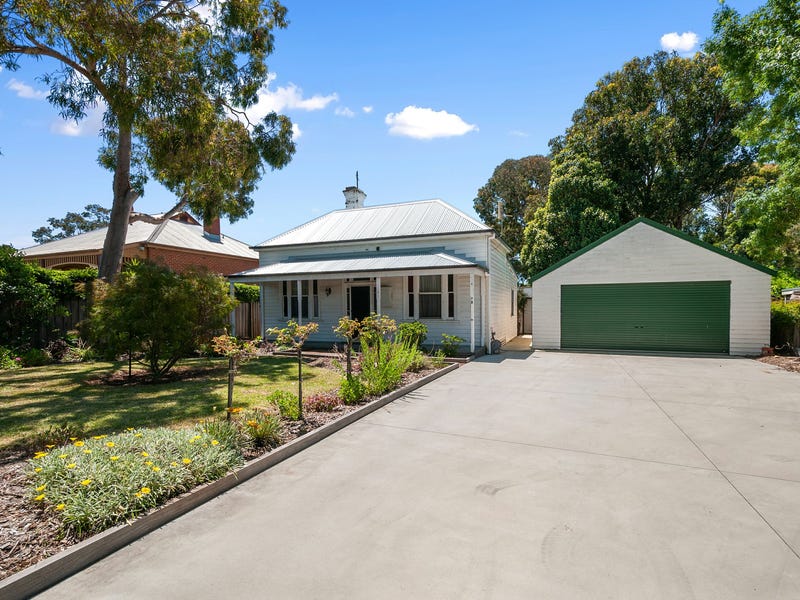 18 Victoria Street, Bairnsdale, Vic 3875 - Property Details