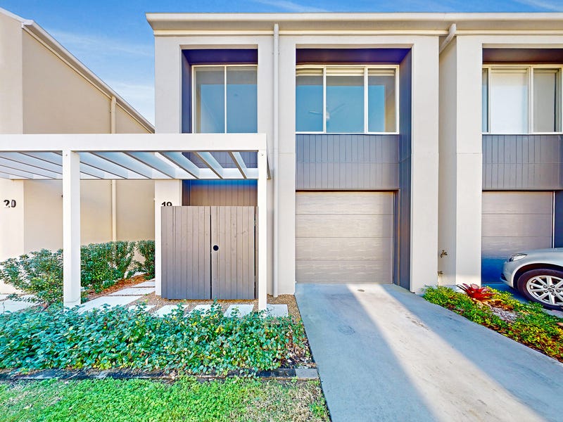 19/13 Angela Way, Pimpama, QLD 4209 - realestate.com.au