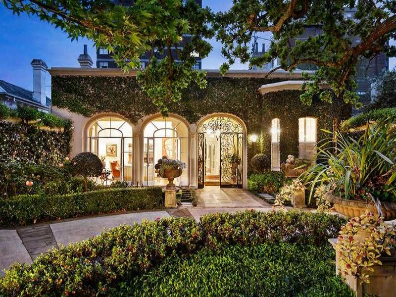 76 Clendon Road, Toorak, VIC 3142 - realestate.com.au