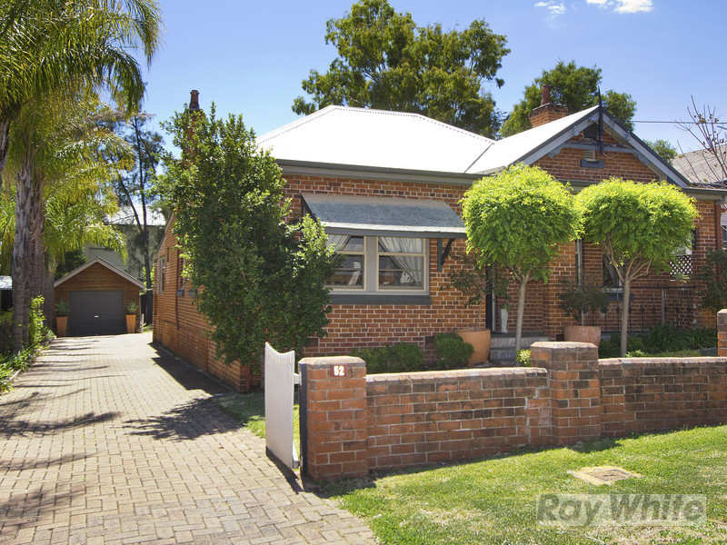 52 Roderick Street, Tamworth, NSW 2340 - Property Details