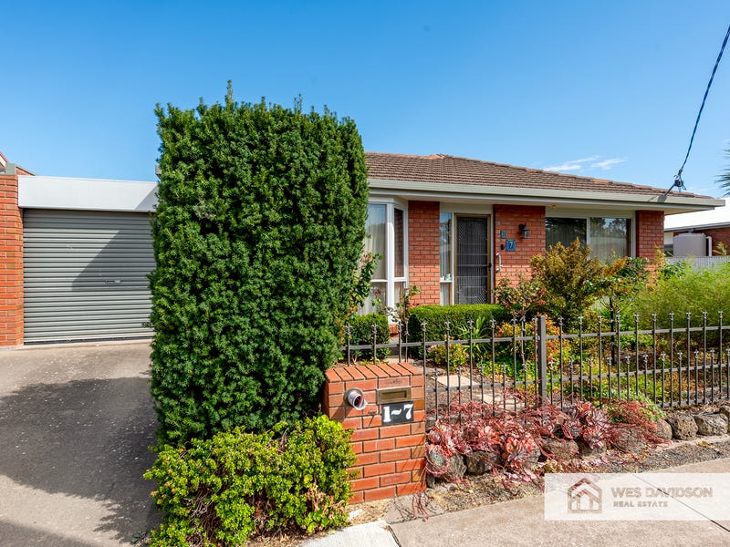 1/7 Selkirk Drive, Horsham, Vic 3400 - Property Details