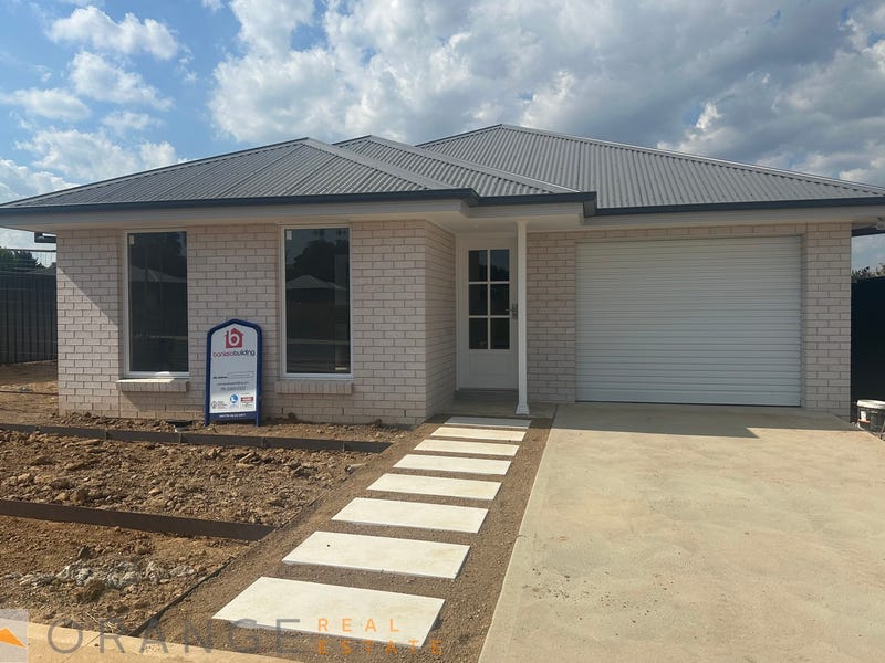 24 Hoynes Circuit, Blayney, NSW 2799 - realestate.com.au