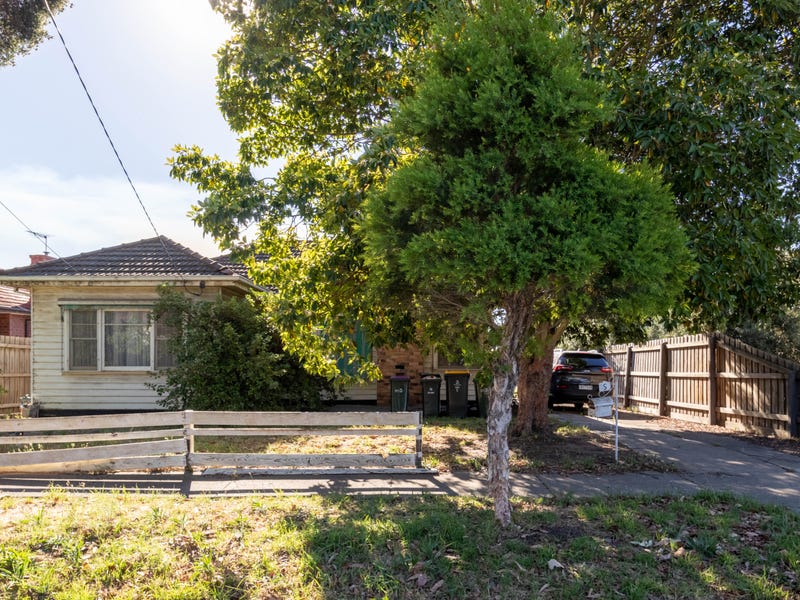 5 Rowan Avenue, Brooklyn, Vic 3012 - Property Details