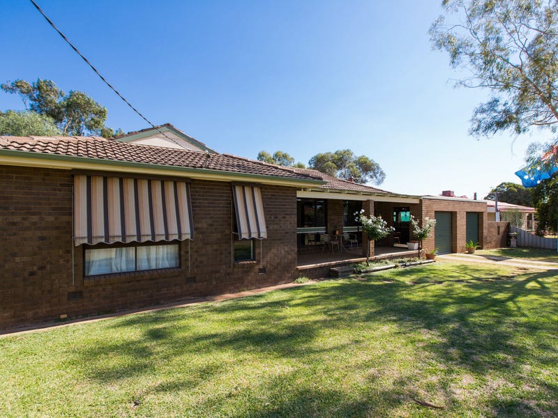 8 Linton Street, Collingullie, NSW 2650 - Property Details