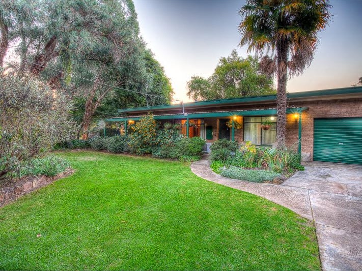 39 Gavan Street, Bright, Vic 3741 - Property Details