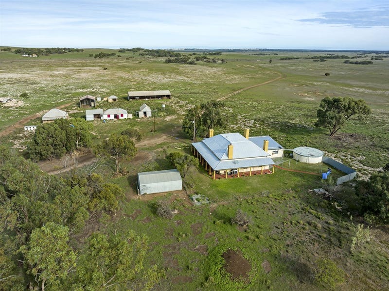 20546 Flinders Highway, Talia, SA 5670 - Property Details