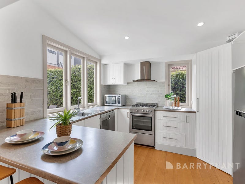 Real Estate & Property for Sale in Ferntree Gully, VIC 3156 (+2 ...