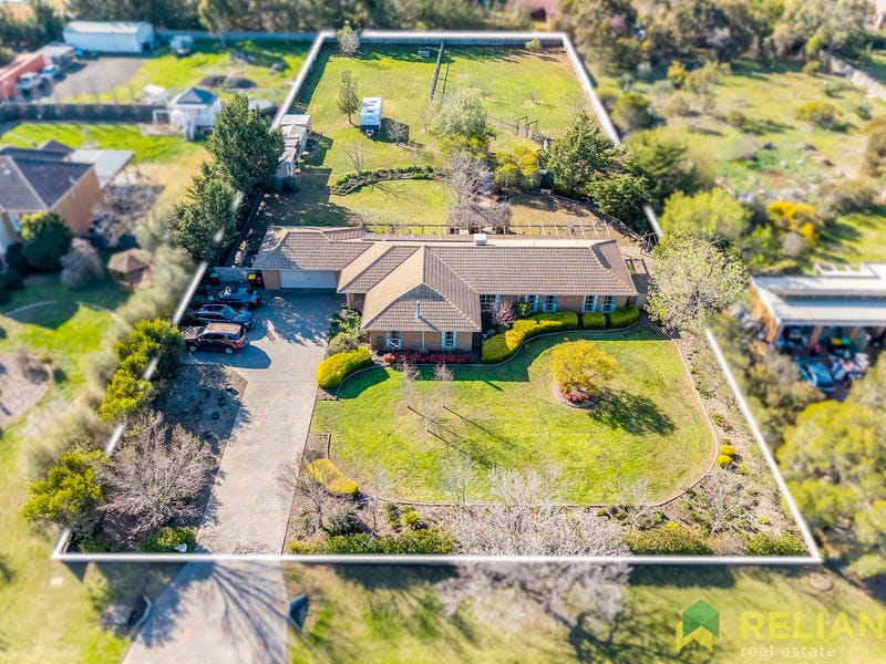 21 Springbank Way, Brookfield, VIC 3338 - realestate.com.au