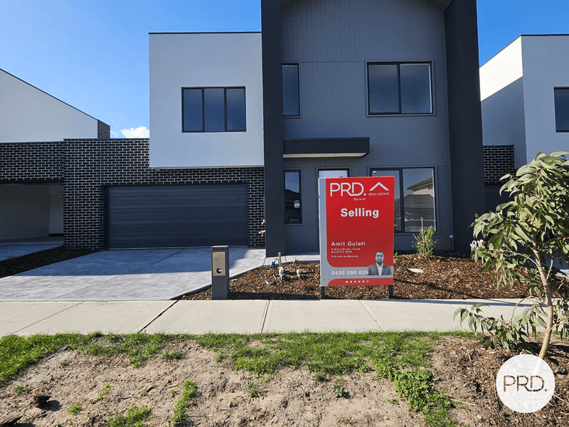 8 Glory Street, Clyde North, VIC 3978 - realestate.com.au
