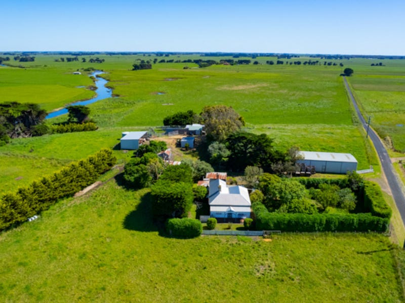 17 Bonnetts Road, Rosebrook, Vic 3285 - Property Details