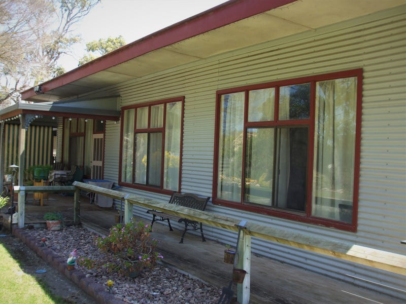 2 Ramsay Terrace, Bordertown, SA 5268 - Property Details