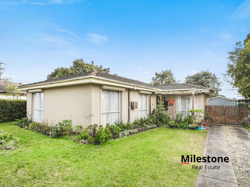 59 Sladen Street, Cranbourne, Vic 3977 - Property Details