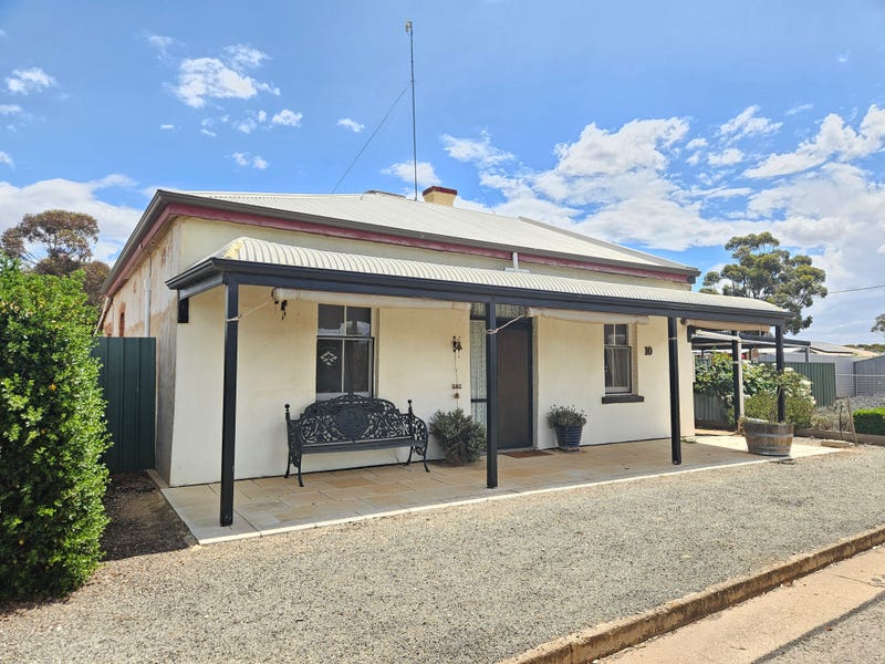 10 Church Street, Robertstown, SA 5381 - Property Details