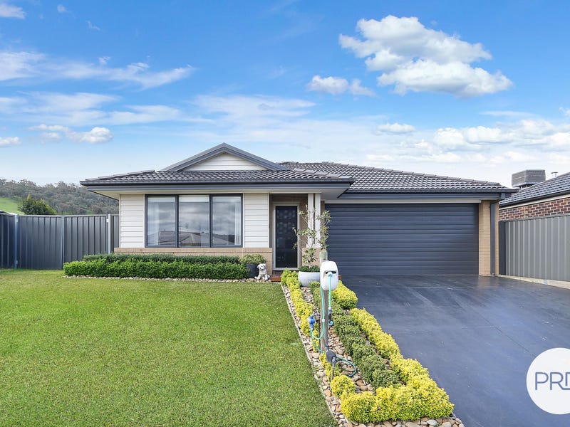 4 Cromwell Road, Leneva, Vic 3691 - Property Details