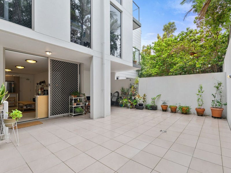 6/11 Riding Road, Hawthorne, Qld 4171 - Property Details