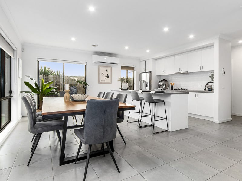 19 Hotelier Court, Skye, Vic 3977 - Property Details