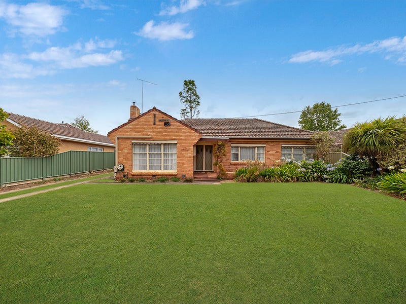 49 Alexandra Parade, Hamilton, Vic 3300 - Property Details