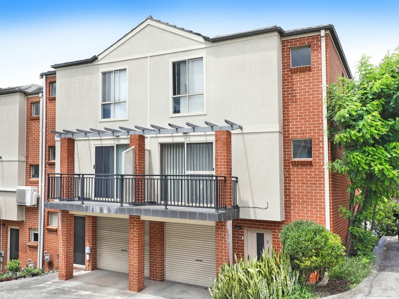 7/35 Bridge Street, Coniston, NSW 2500 - Property Details