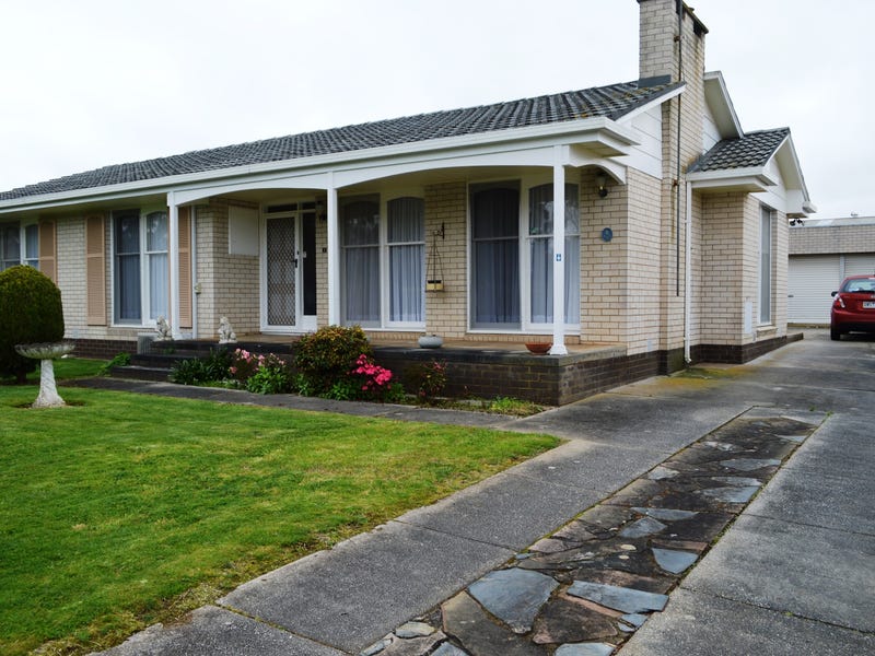 4 Peter Street, Cobden, Vic 3266 - Property Details