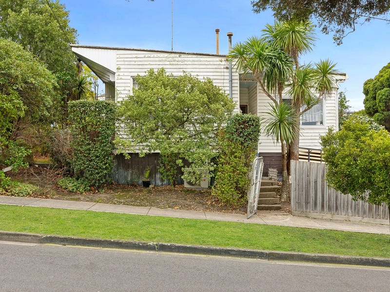 17 South Valley Road, Highton, Vic 3216 - Property Details