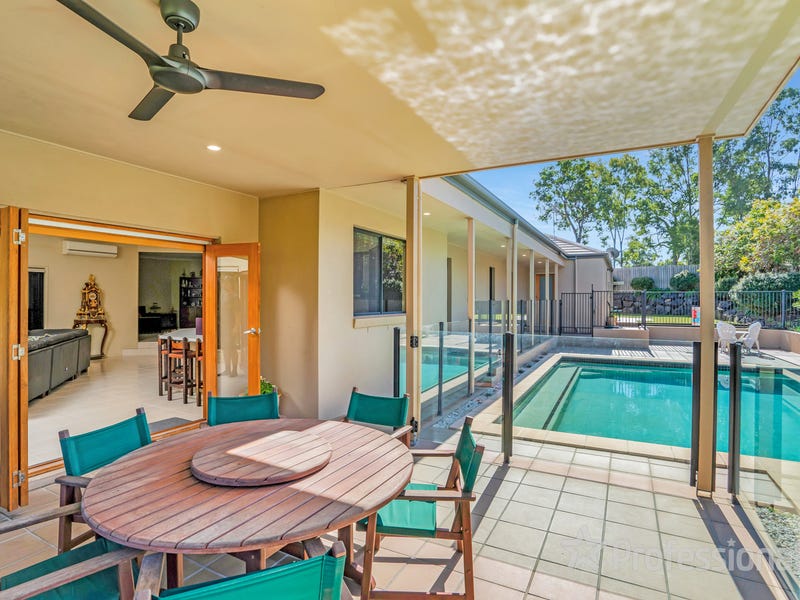 4 Jasper Court, Southside, Qld 4570 - Property Details