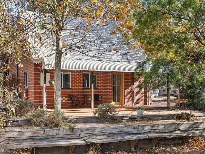 5 Cathery Court, Pyalong, Vic 3521 - Property Details
