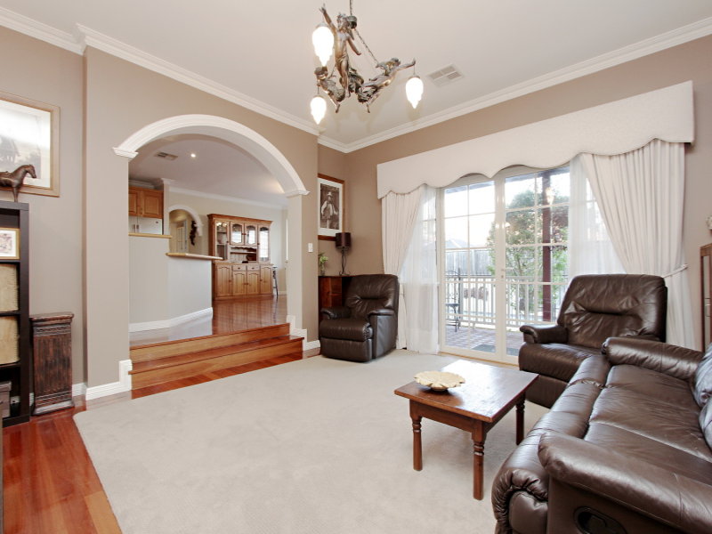 10 Dawnview Rise, Ellenbrook, WA 6069 - Property Details