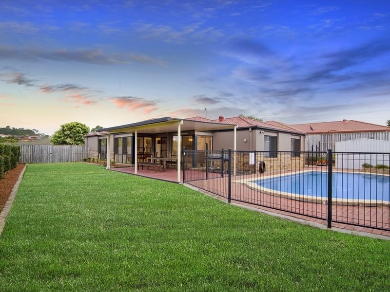 7 Makemo Street, Pacific Pines, QLD 4211 - realestate.com.au