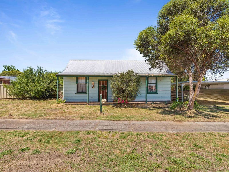 19 Queen Street, Sebastopol, Vic 3356 - Property Details