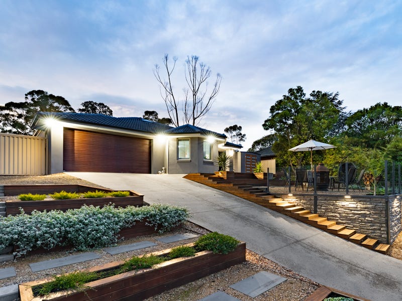 18 Hyton Cres, Croydon, VIC 3136 - realestate.com.au