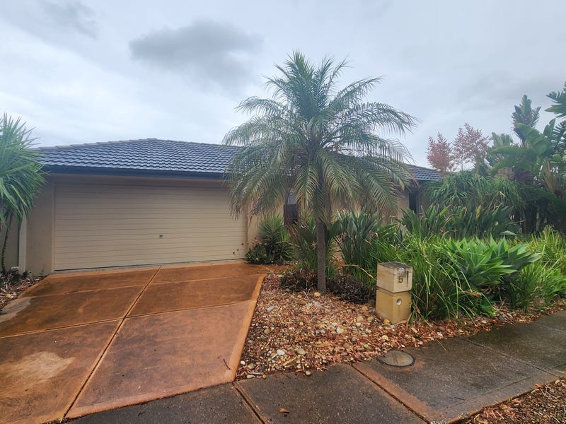 5 Rockefeller Way, Point Cook, VIC 3030 - realestate.com.au