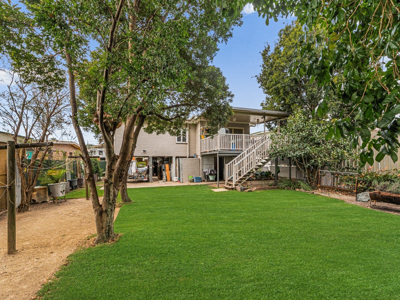 17 Folgate Street, Banyo, Qld 4014 - Property Details