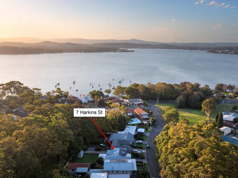 7 Harkins Street, Eleebana, NSW 2282 - Property Details