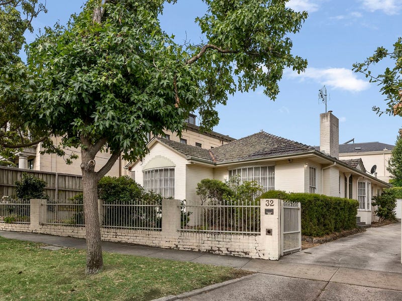 32 Lansell Road, Toorak, Vic 3142 - Property Details