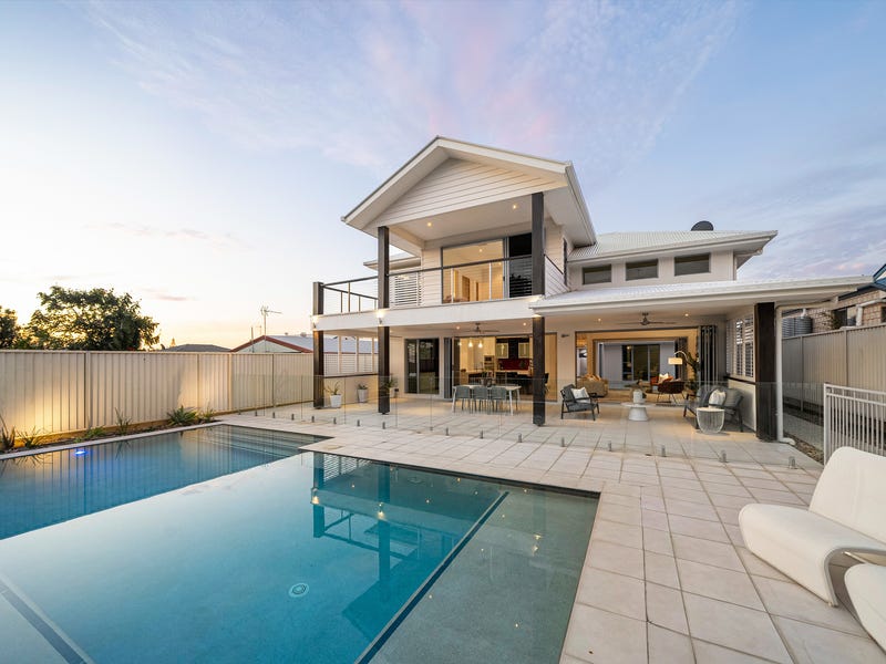 11 Michel Road, Scarborough, Qld 4020 - Property Details